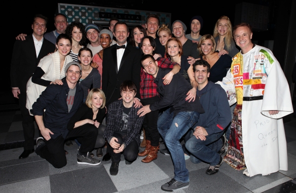 SnitchSeeker.com - Dan Radcliffe and How to Succeed cast & crew at ...